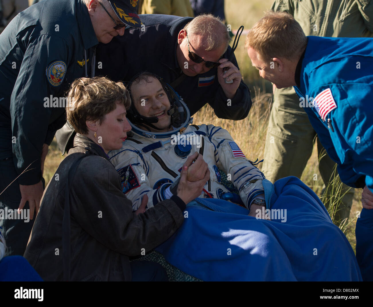 Expedition 35 Landing (201305140015HQ Stock Photo - Alamy