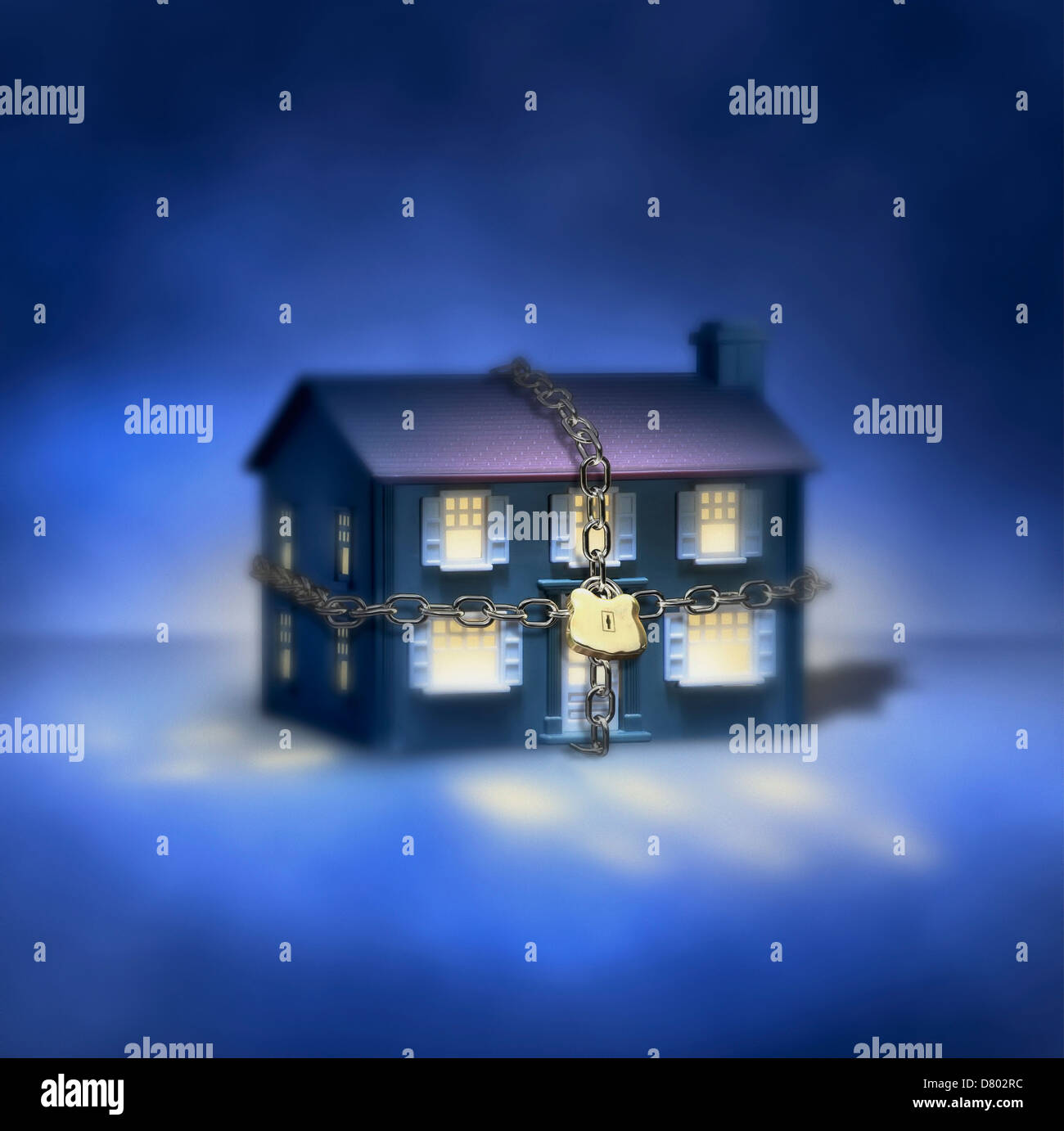 House padlock hi-res stock photography and images - Alamy