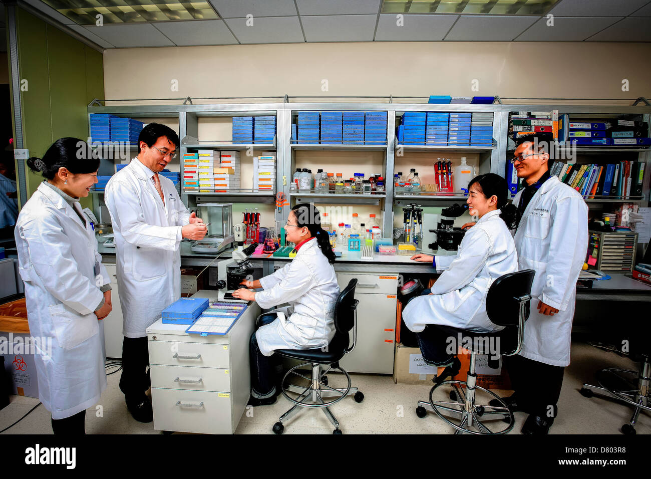 Make lab hi-res stock photography and images - Alamy