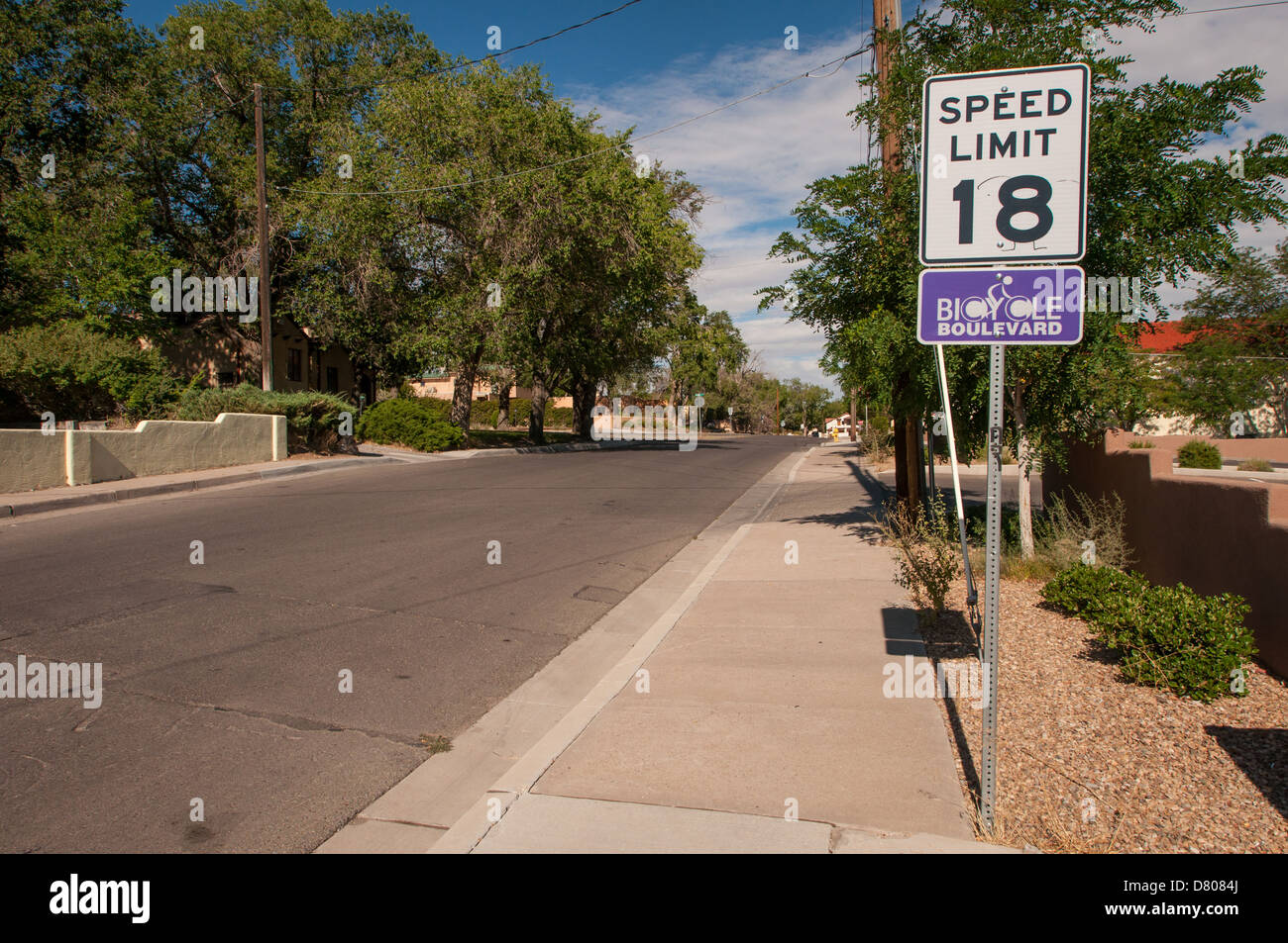 Speed limits hi-res stock photography and images - Alamy