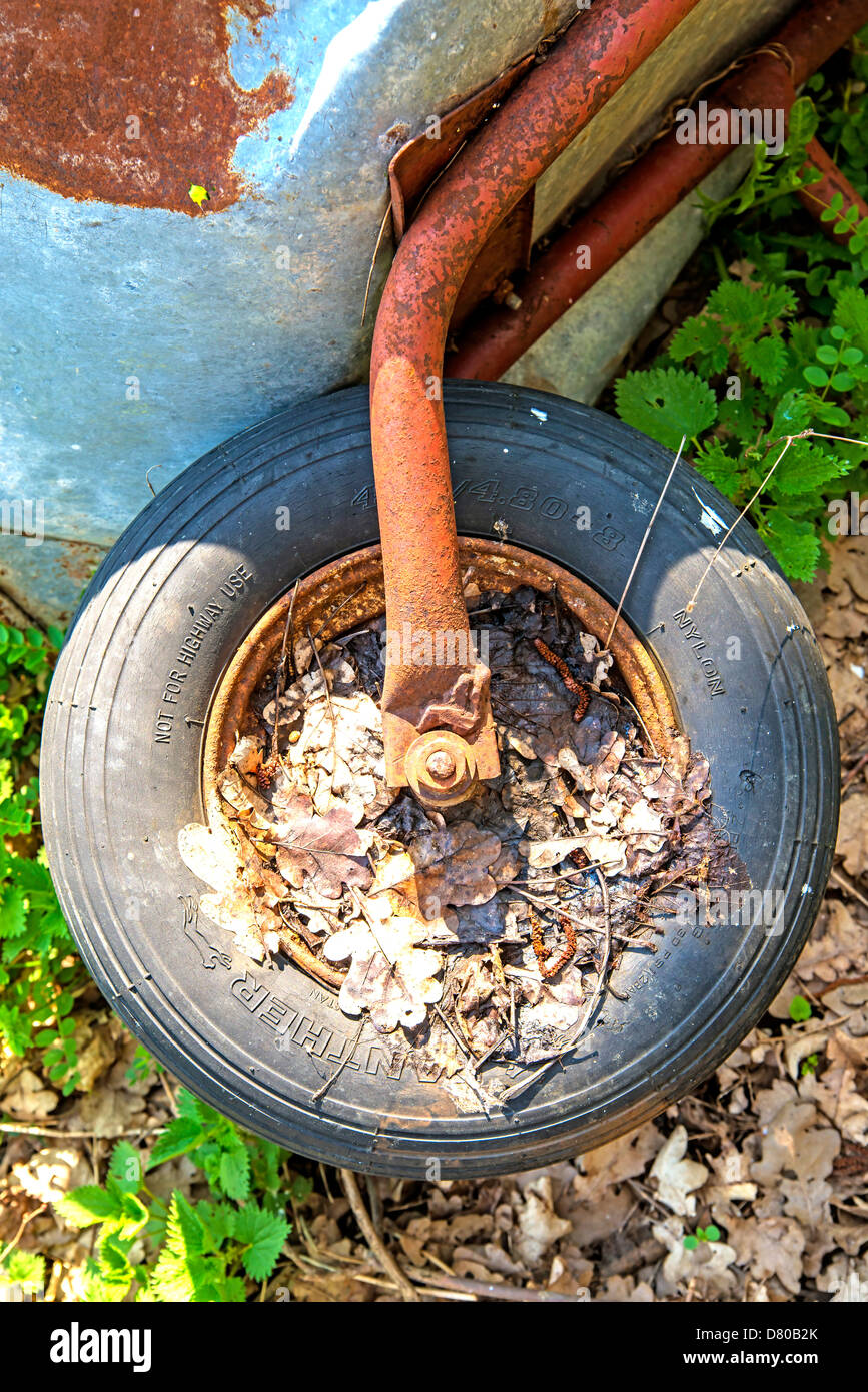 Old barrow hi-res stock photography and images - Alamy