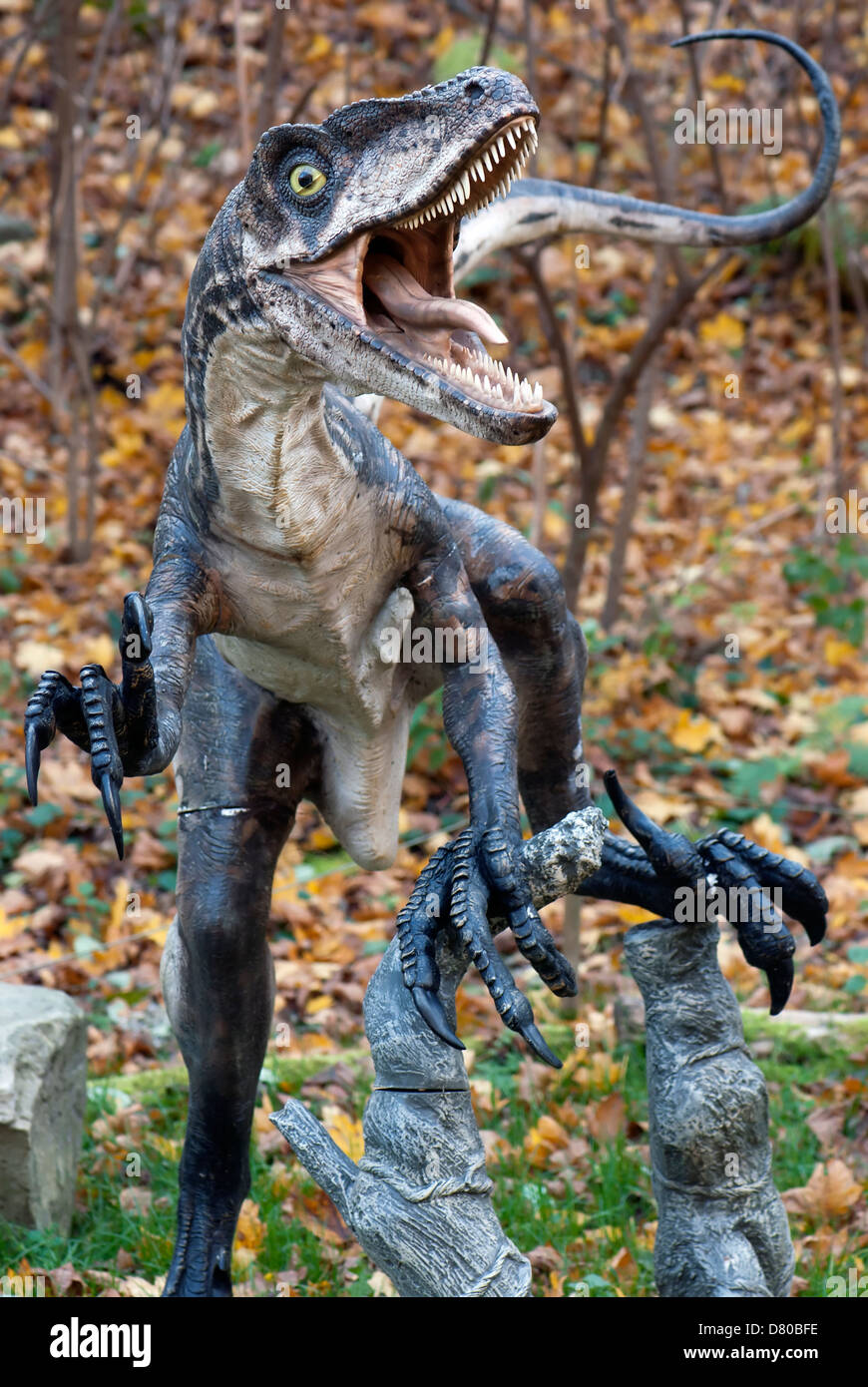 Model of aggressive dinosaur in Jurassic park Stock Photo - Alamy