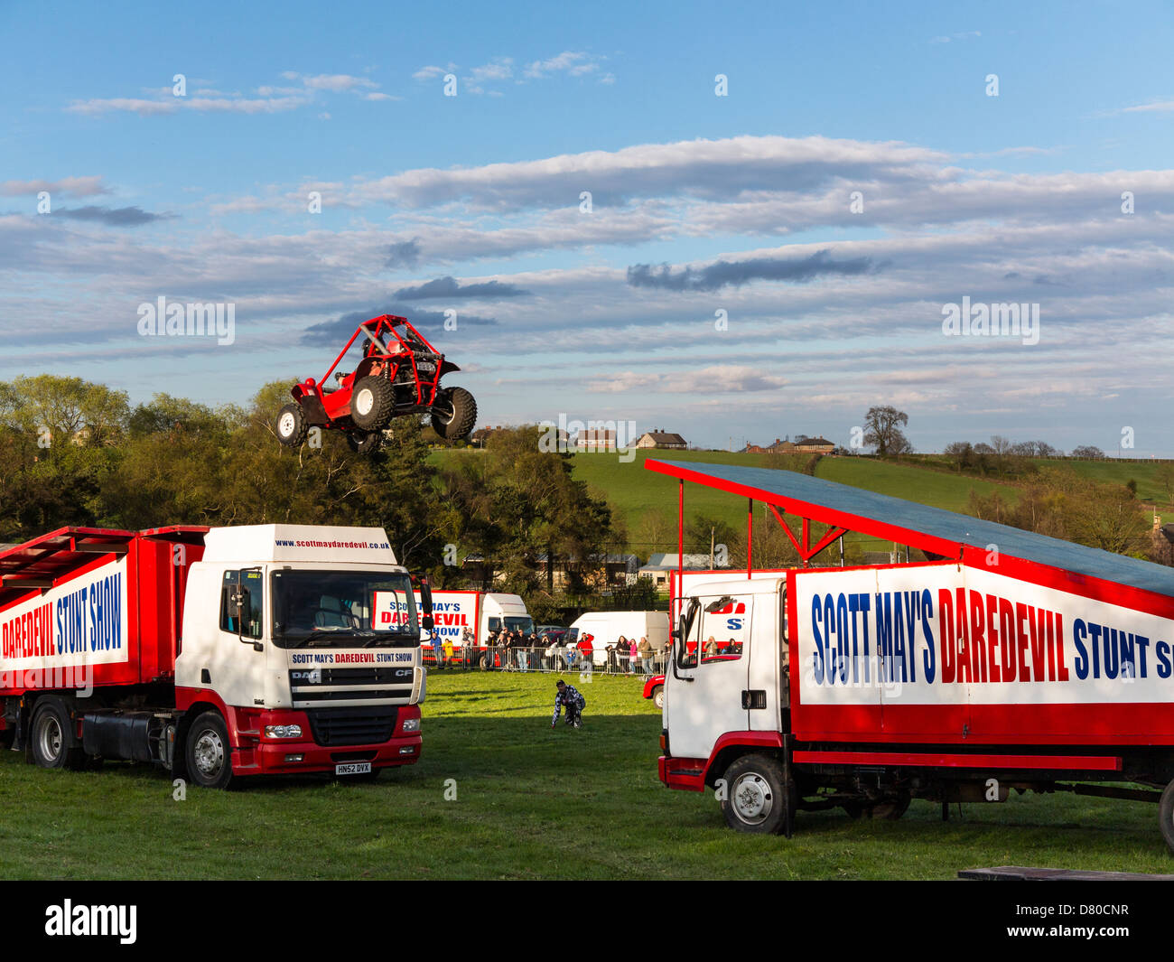 Stunt show hi-res stock photography and images - Alamy