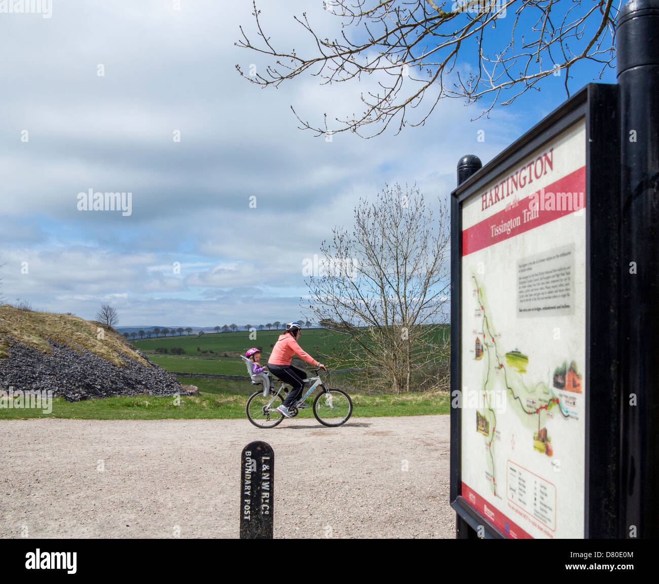 Tissington track hi-res stock photography and images - Alamy