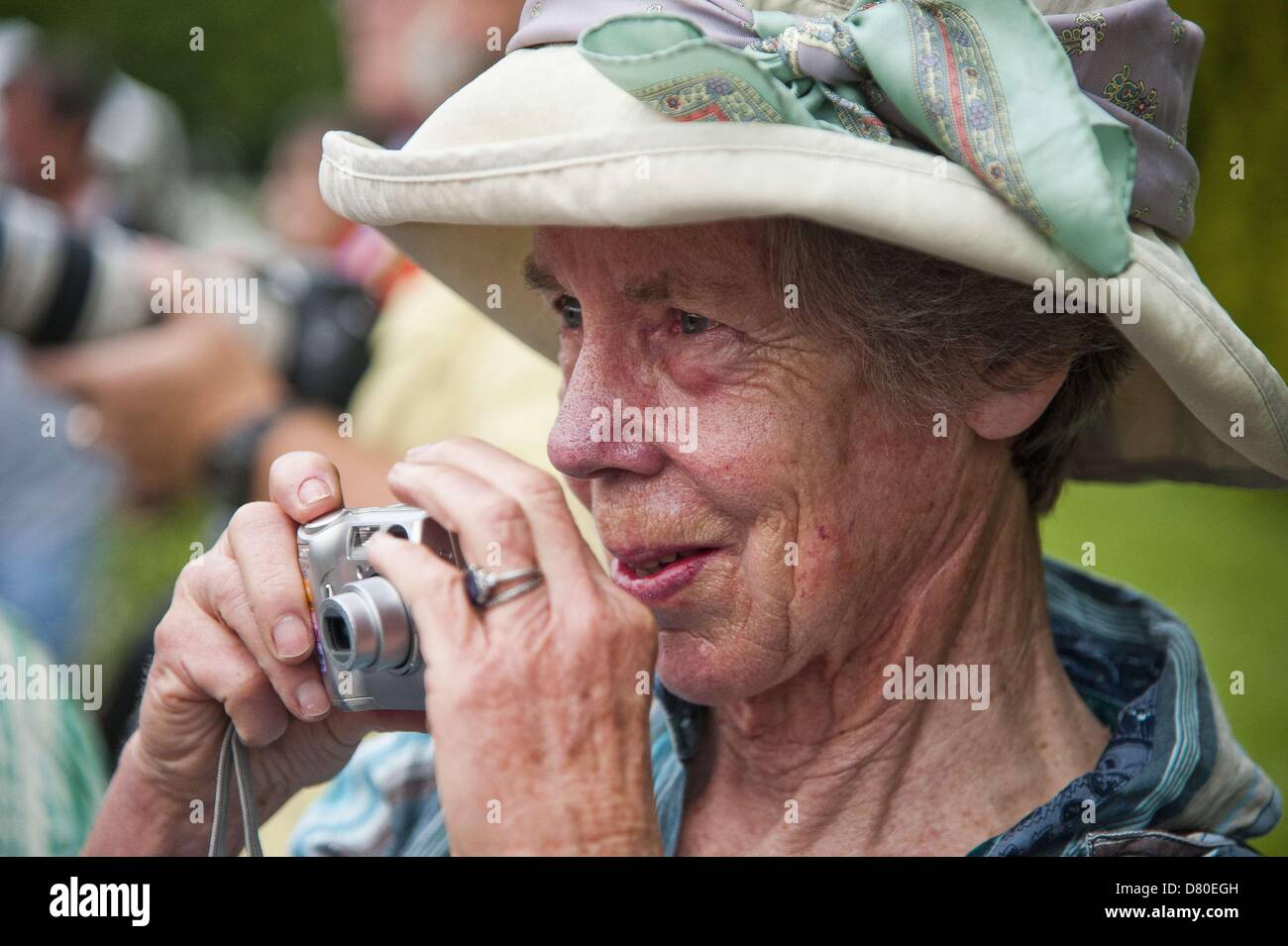 Baltimore, Maryland, USA. 16th May 2013. Barbara Janney Trimble, sister ...