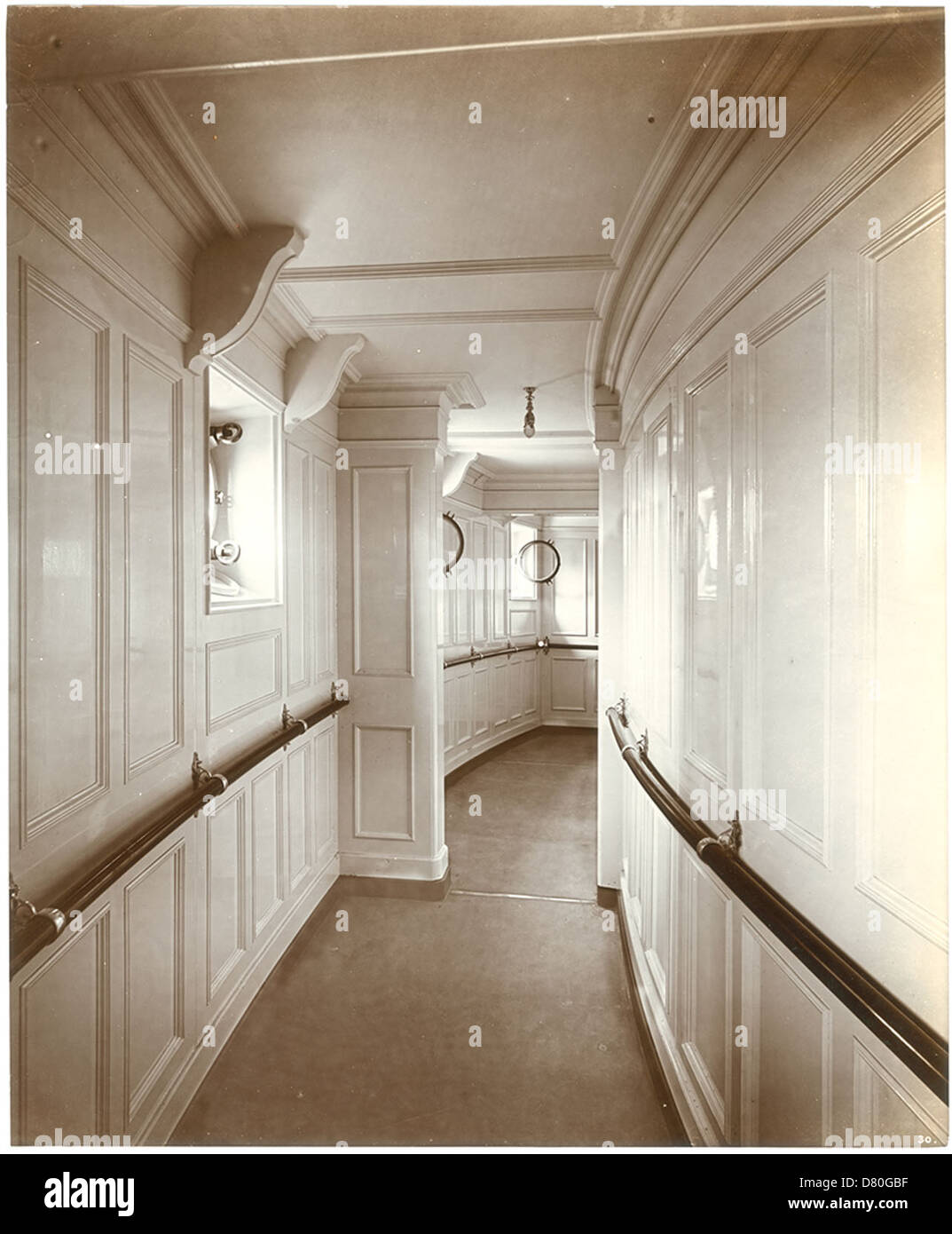 Passengerships hi-res stock photography and images - Alamy