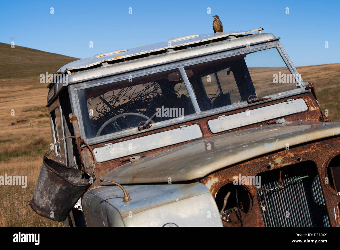 Rusty land rover hi-res stock photography and images - Alamy
