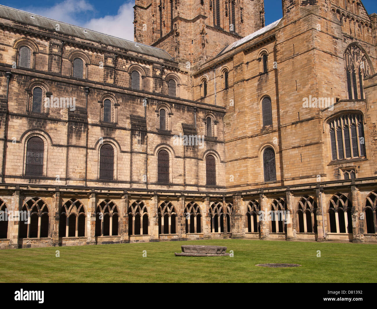Durham cathedral cloisters hi-res stock photography and images - Alamy