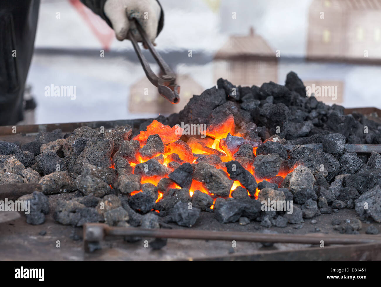 Forges hot hi-res stock photography and images - Alamy
