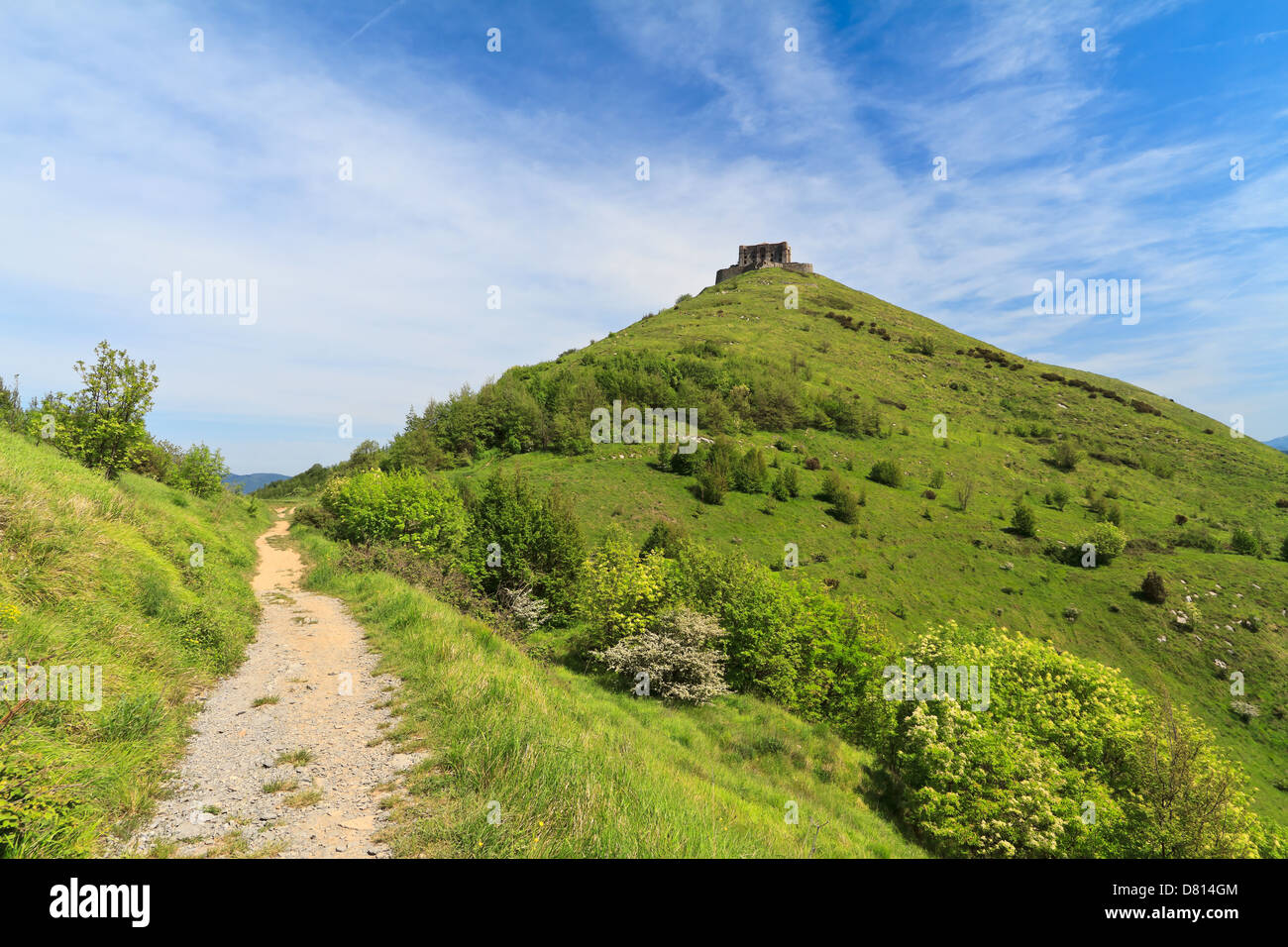 Hill fort vertical hi-res stock photography and images - Alamy