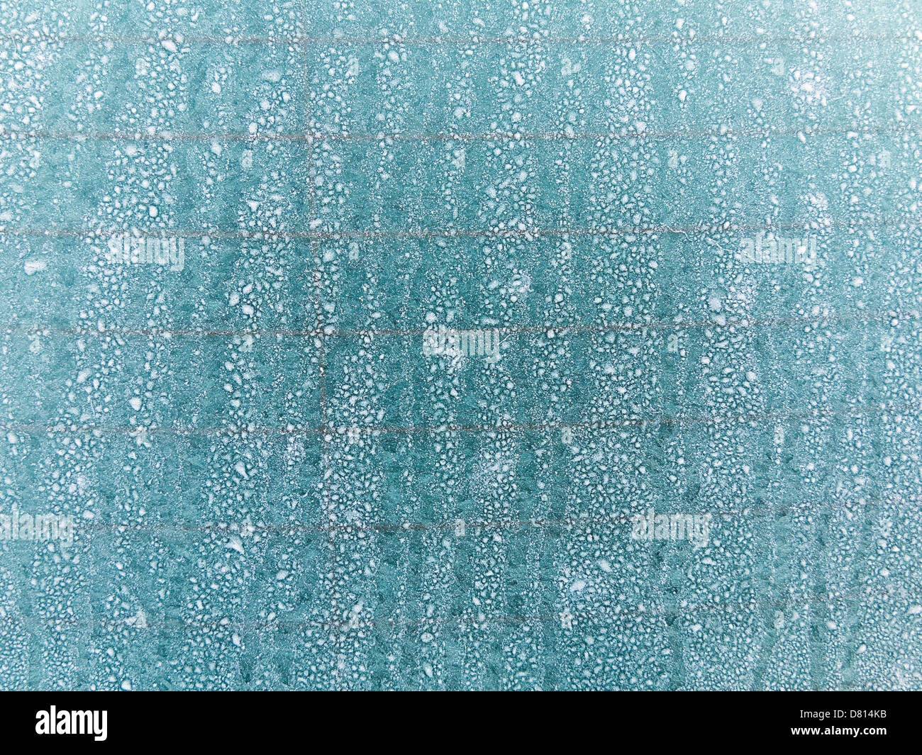 Car windscreen ice hi-res stock photography and images - Alamy