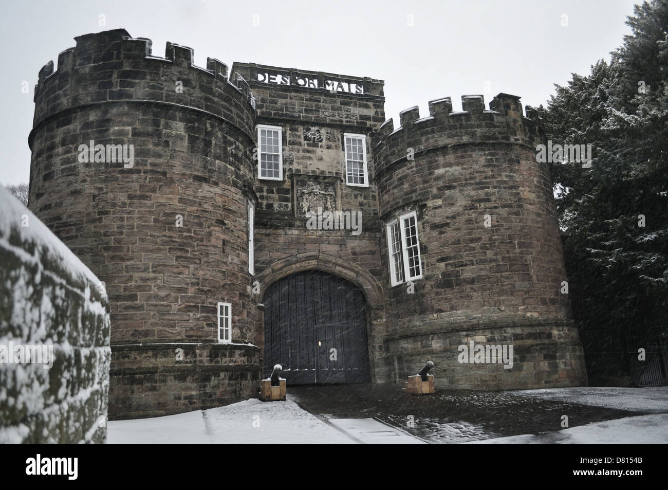 Skipton castle winter hi-res stock photography and images - Alamy