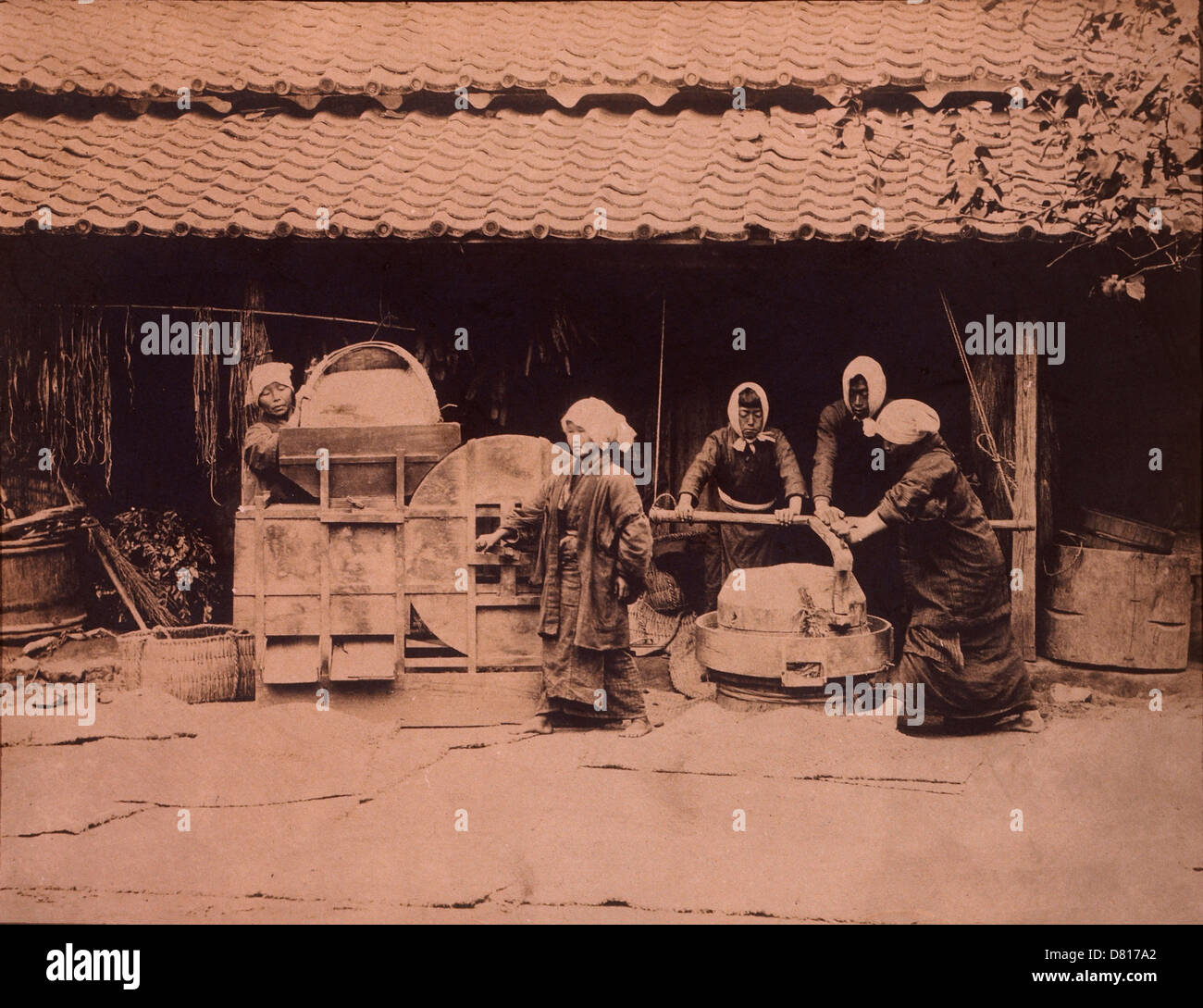 Cleaning rice hi-res stock photography and images - Alamy