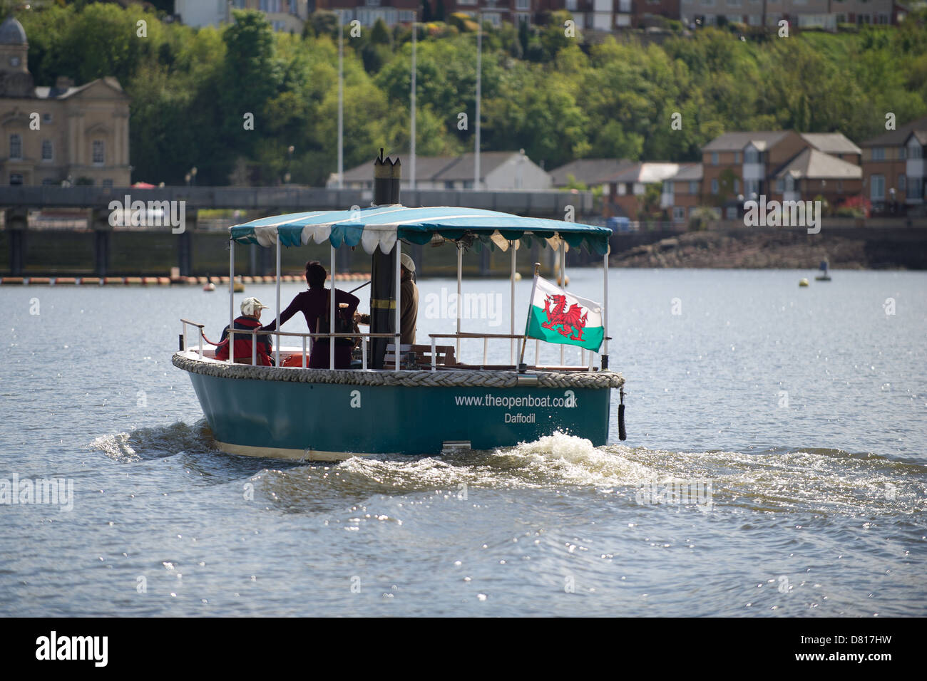 Welsh flag uk flag hi-res stock photography and images - Alamy