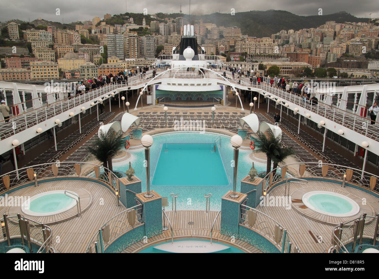 Msc in genova hi-res stock photography and images - Alamy