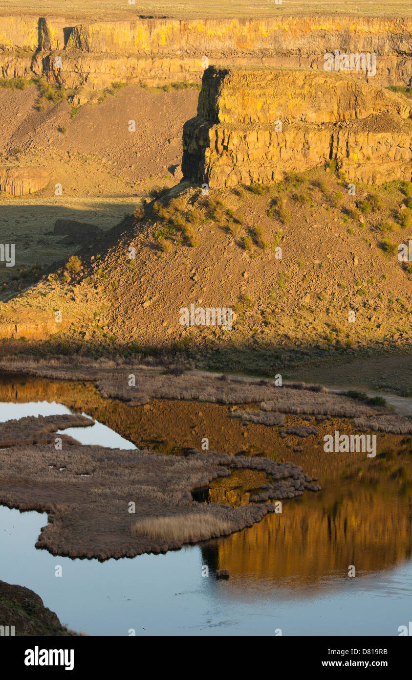 Basalt scablands and Sun Lakes, Dry Falls State Park, Washington, APRIL ...