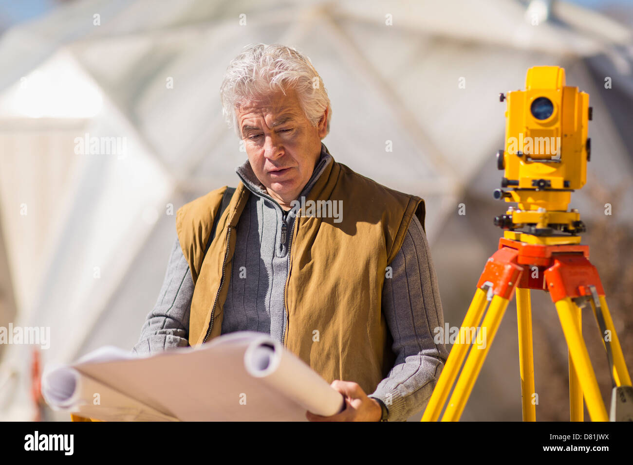 Surveyor hi-res stock photography and images - Alamy