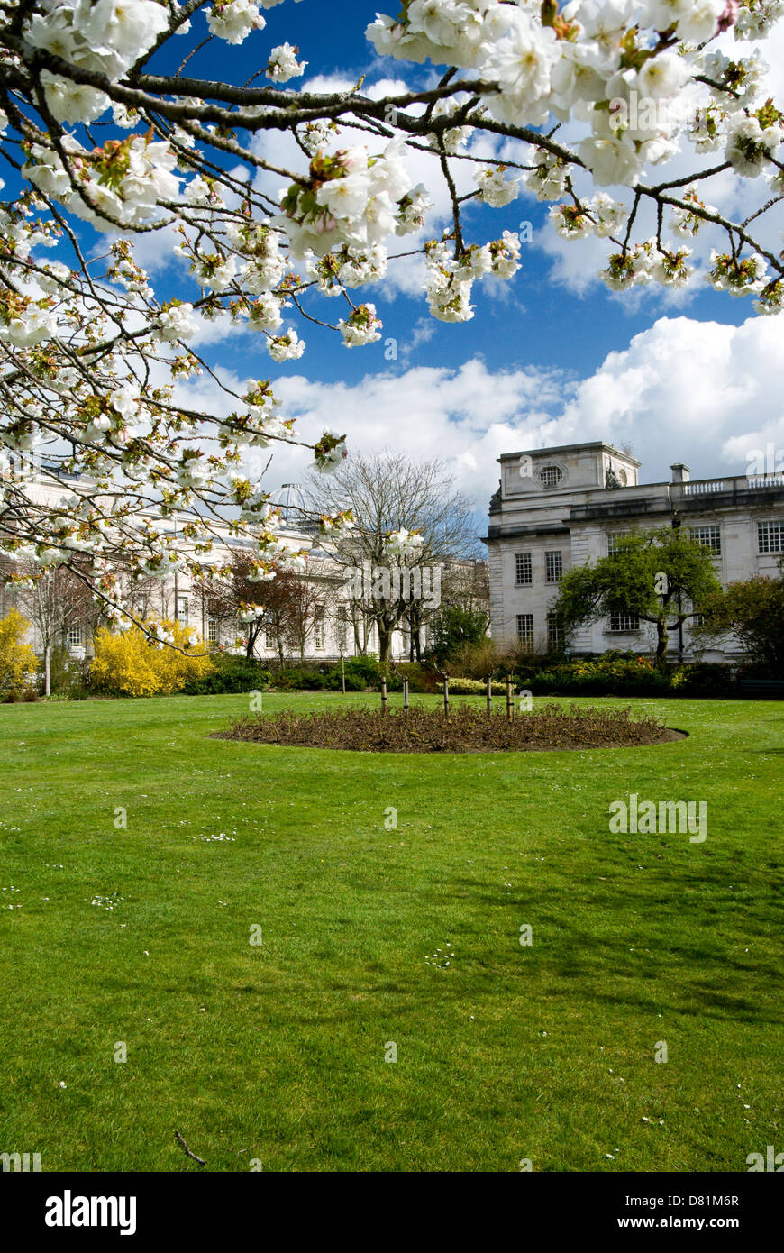 Alexandra Gardens Cathays Park Cardiff Wales Stock Photo - Alamy