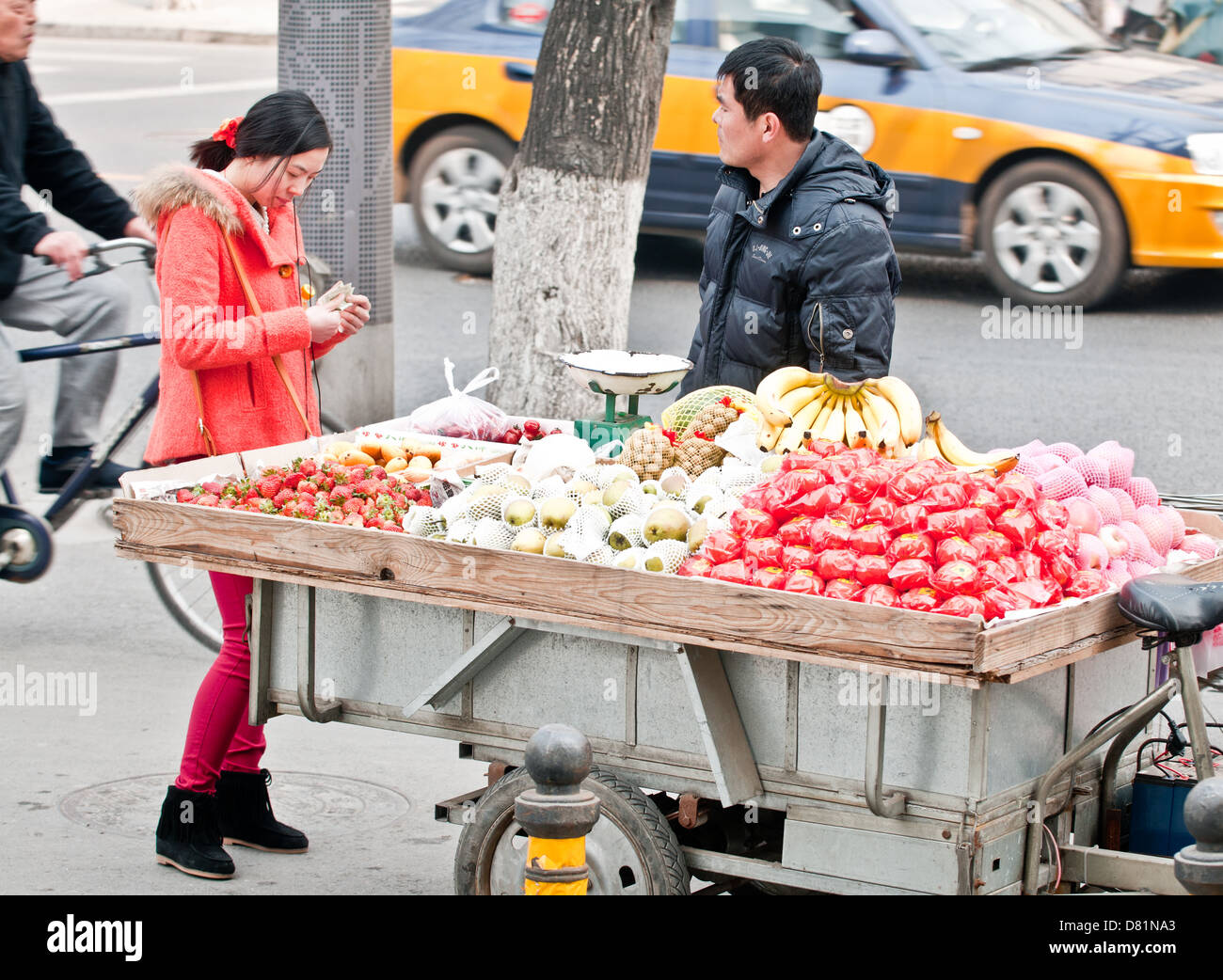 Fruit stand at Dengshikou Street in Beijing, China Stock Photo - Alamy