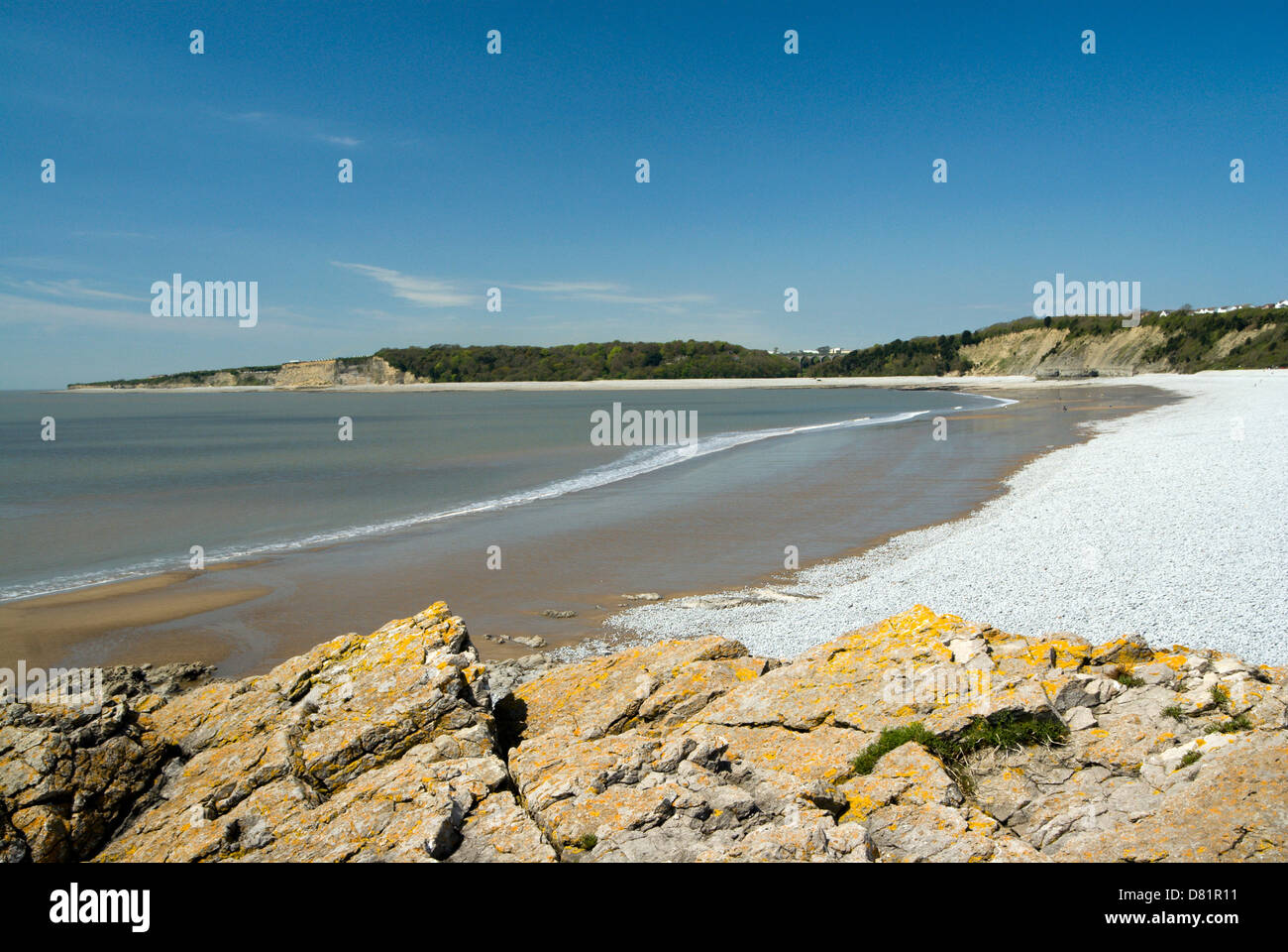 cold knap beach looking towards porthkerry, barry, vale of glamoergan ...
