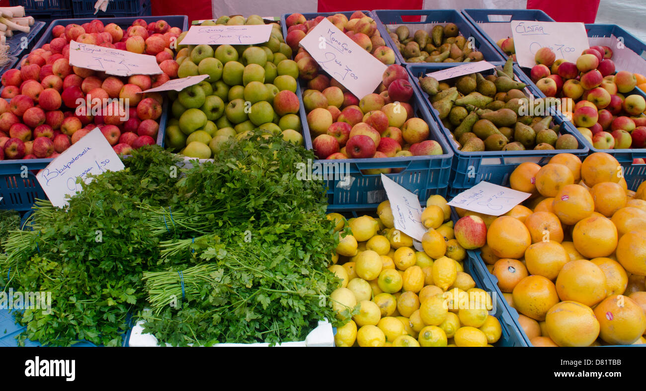 Fruit on the market Stock Photo - Alamy