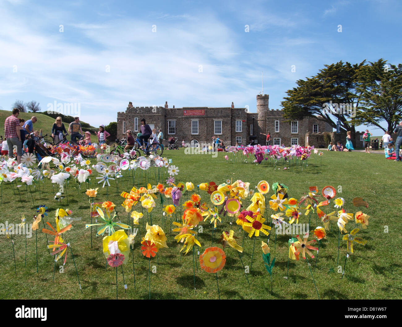 School display craft hi-res stock photography and images - Alamy