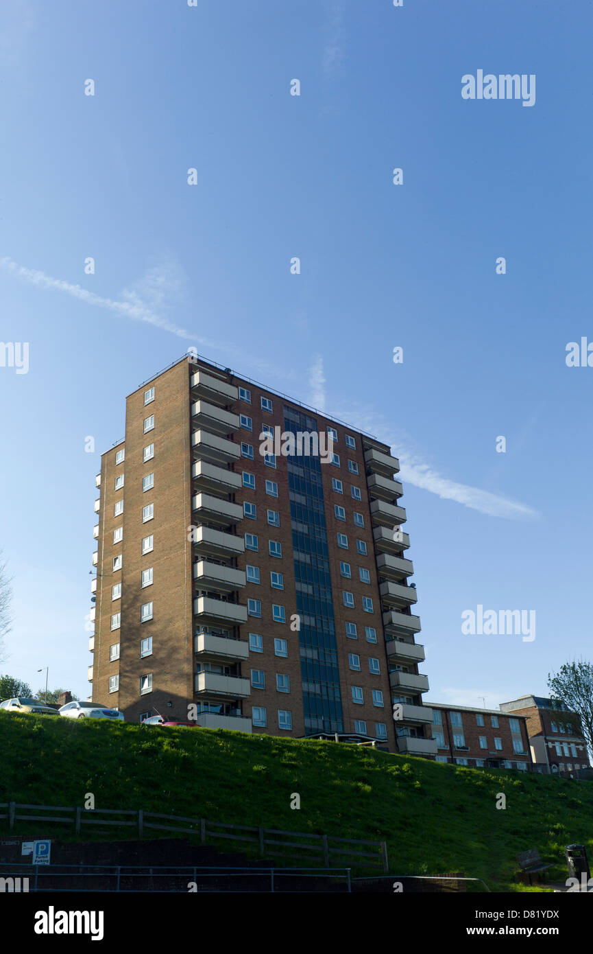 Brighton council flats hi-res stock photography and images - Alamy