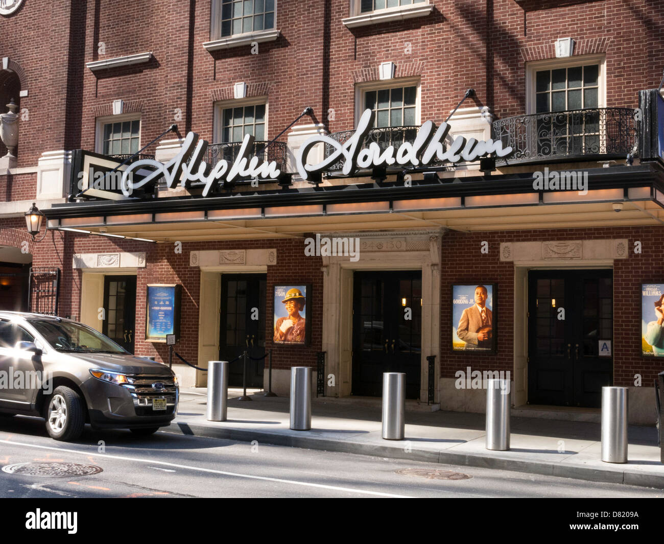 Outside the sondheim theatre hi-res stock photography and images - Alamy