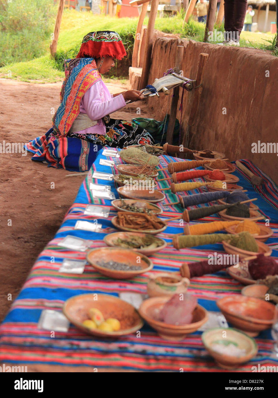 Inca weaving tradition hi-res stock photography and images - Alamy