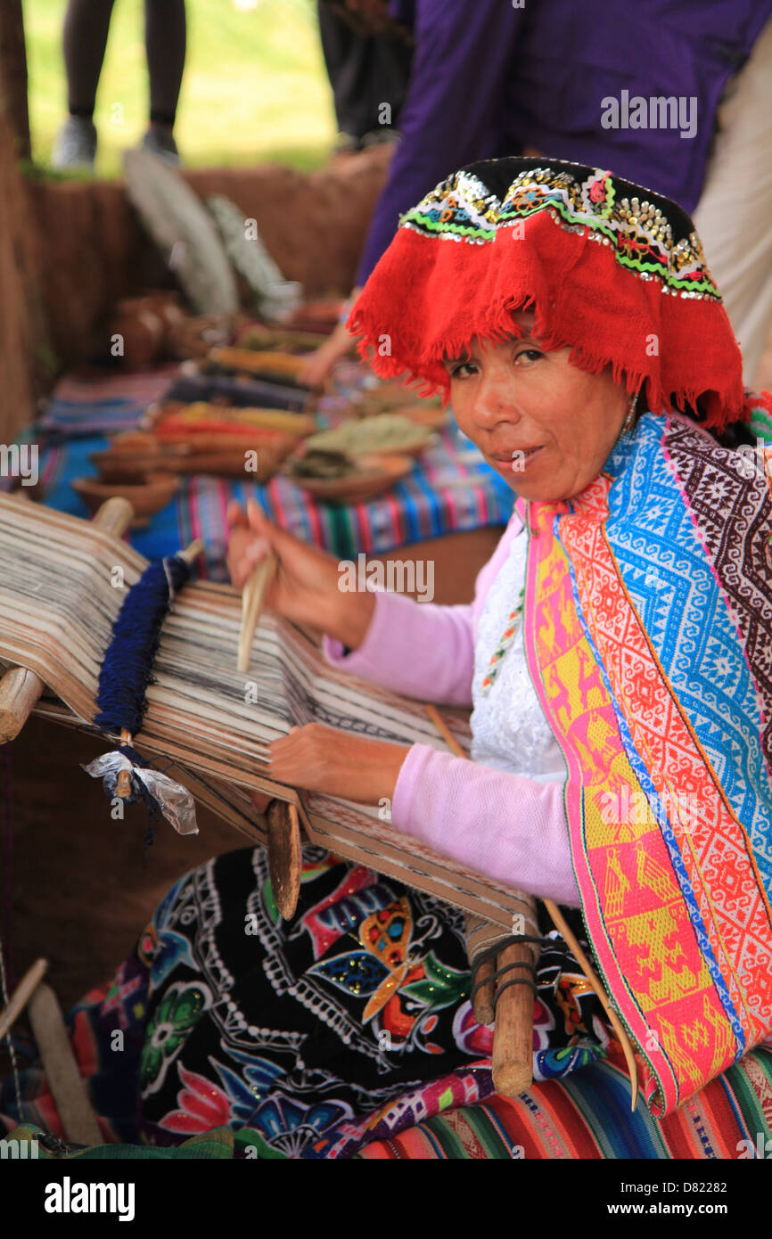 Inca weaving tradition hi-res stock photography and images - Alamy