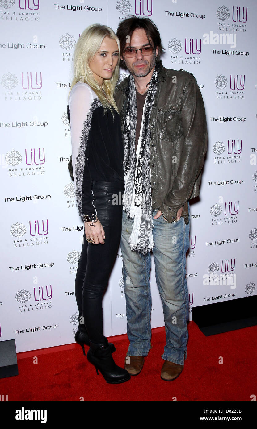 Pollyanna Rose and Billy Burke The Light Group celebrates grand opening ...