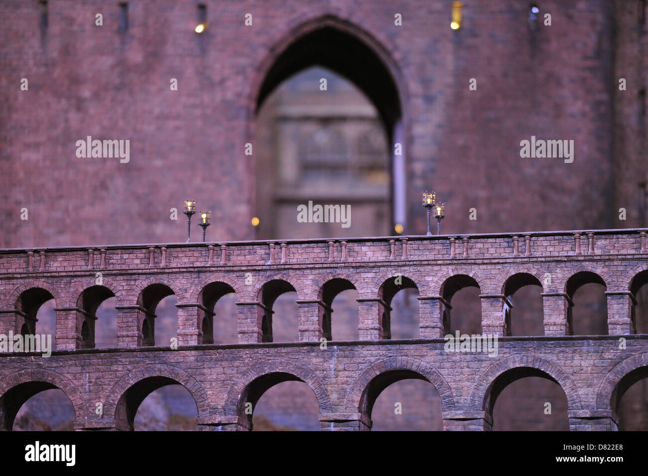 Making harry hogwarts castle scale hi-res stock photography and images ...