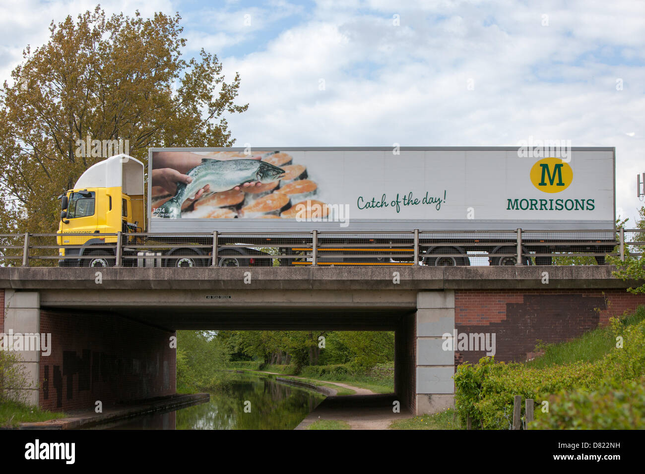 Morrisons trailer hi-res stock photography and images - Alamy