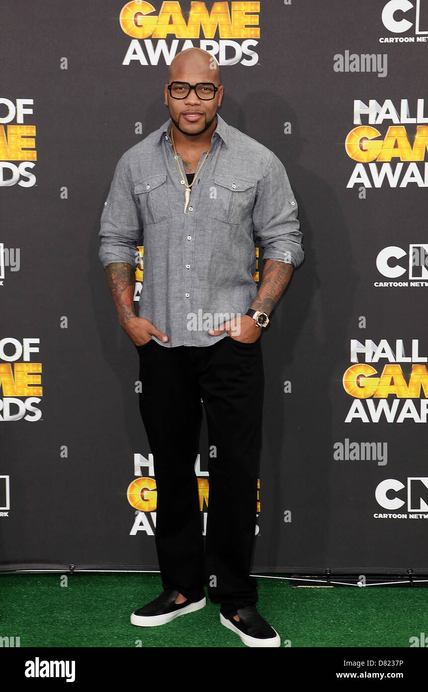 Flo Rida 2012 Cartoon Network Hall of Game Awards at Barker Hangar ...
