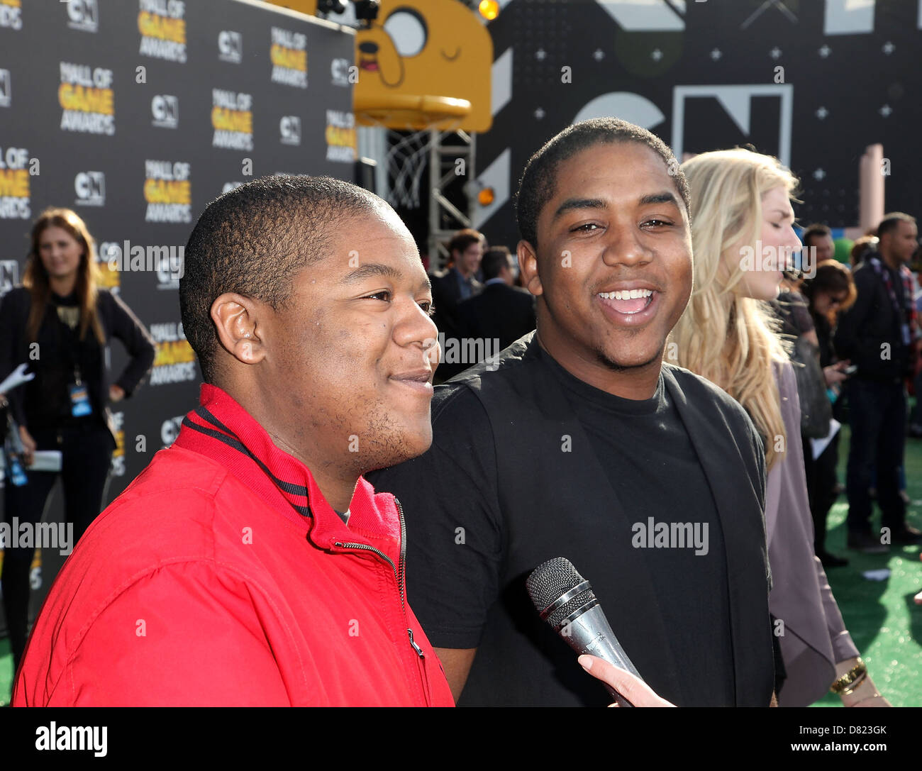 Christopher Massey and Kyle Massey 2012 Cartoon Network Hall of Game ...