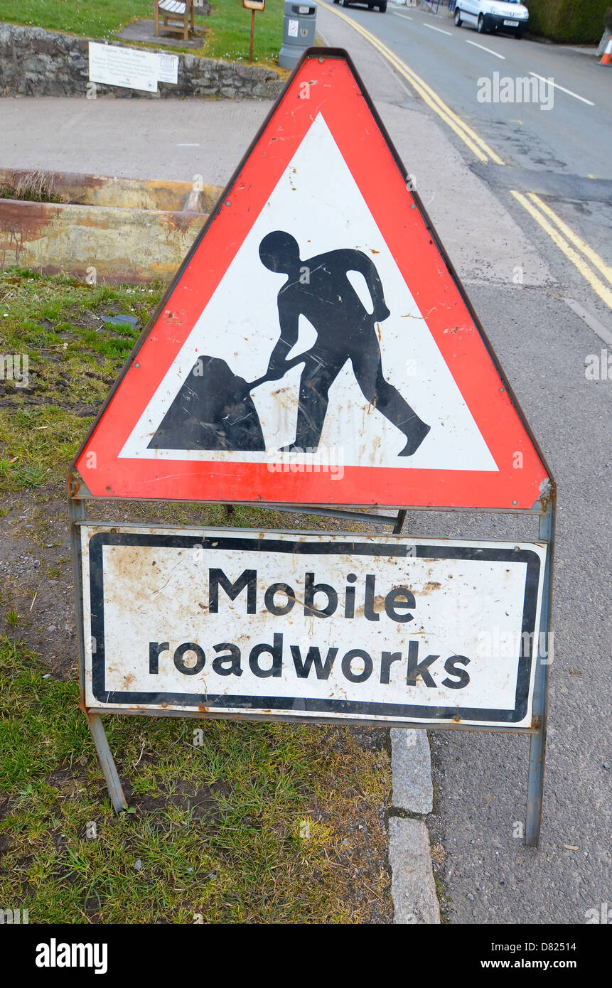 Mobile roadworks hi-res stock photography and images - Alamy