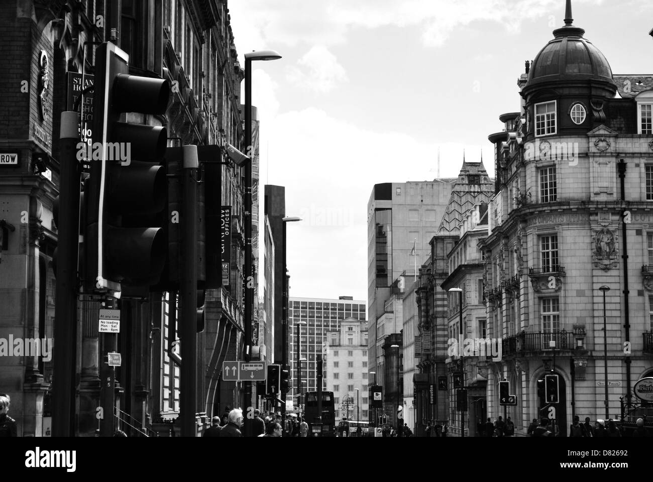 Leeds high rise buildings hi-res stock photography and images - Alamy