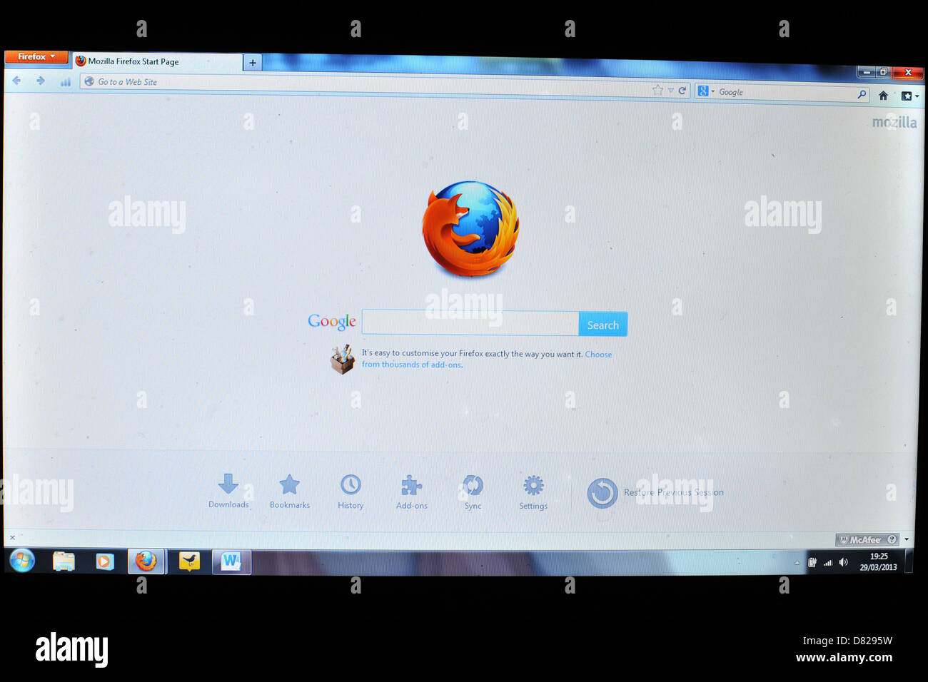 Google computer screen hi-res stock photography and images - Alamy