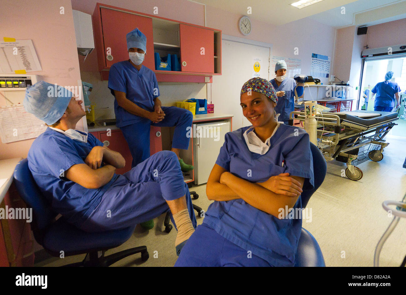 Anaesthetic recovery room hi-res stock photography and images - Alamy