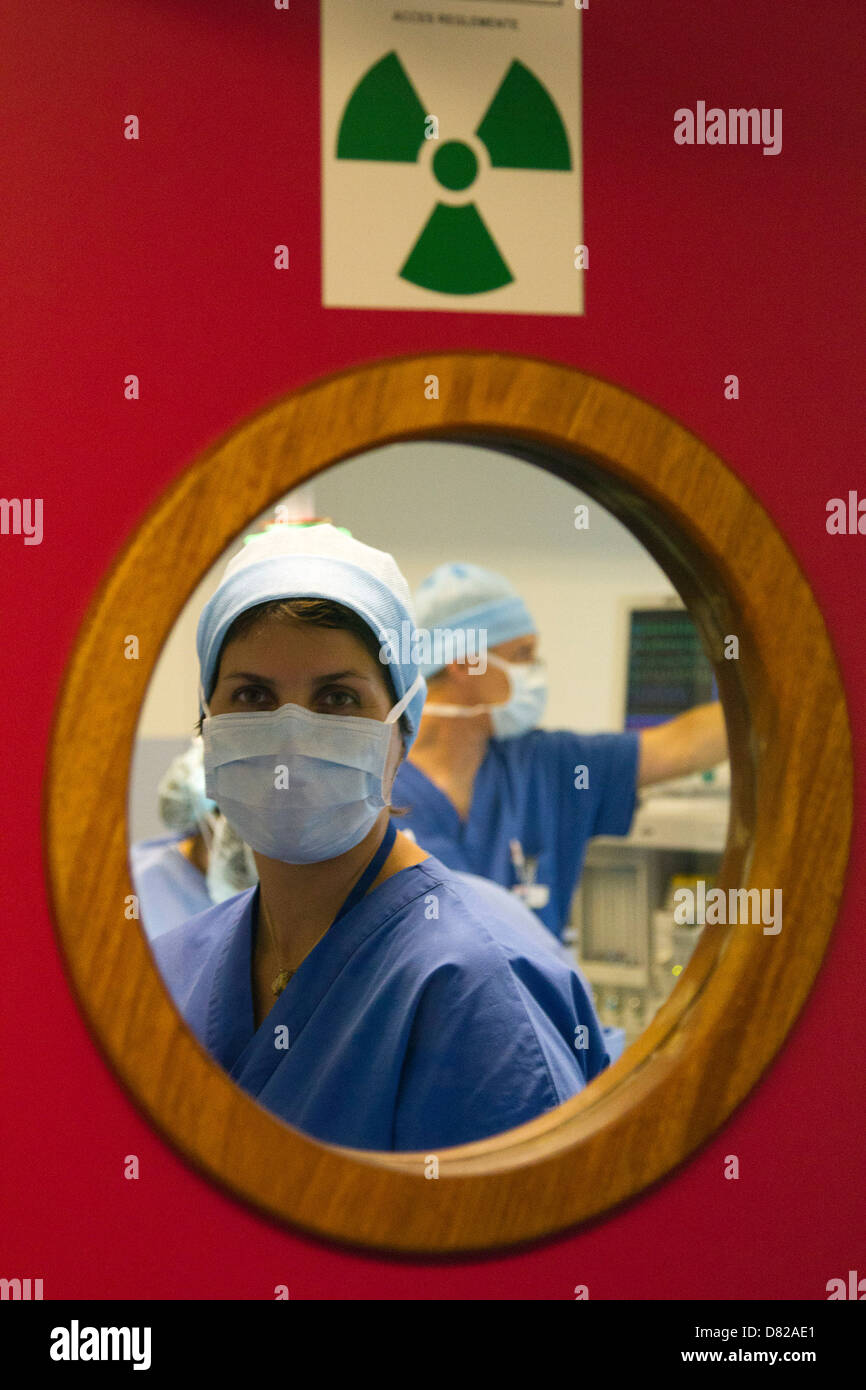 Hospital intervention hi-res stock photography and images - Alamy
