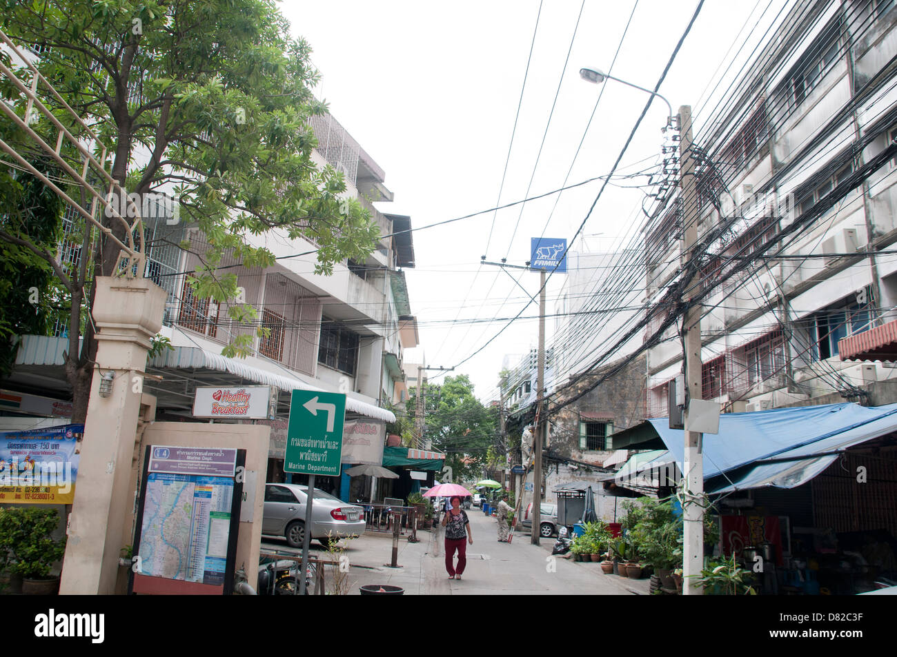 Bangkok road hi-res stock photography and images - Alamy