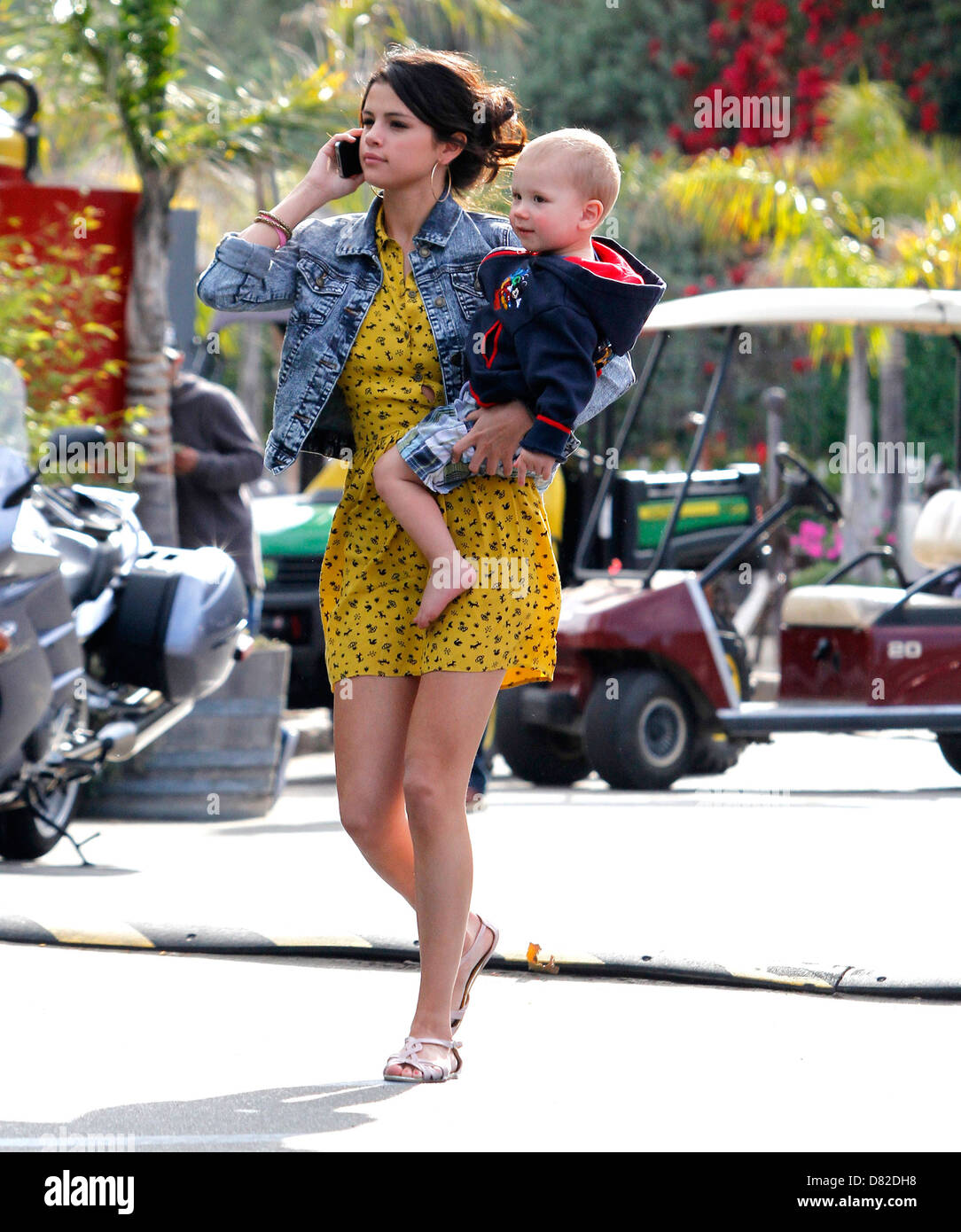 Selena Gomez with boyfriend Justin Bieber's younger brother Jaxon ...