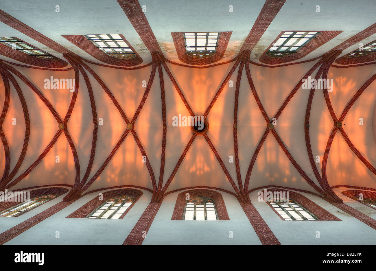Gothic vaulted ceilings hi-res stock photography and images - Alamy