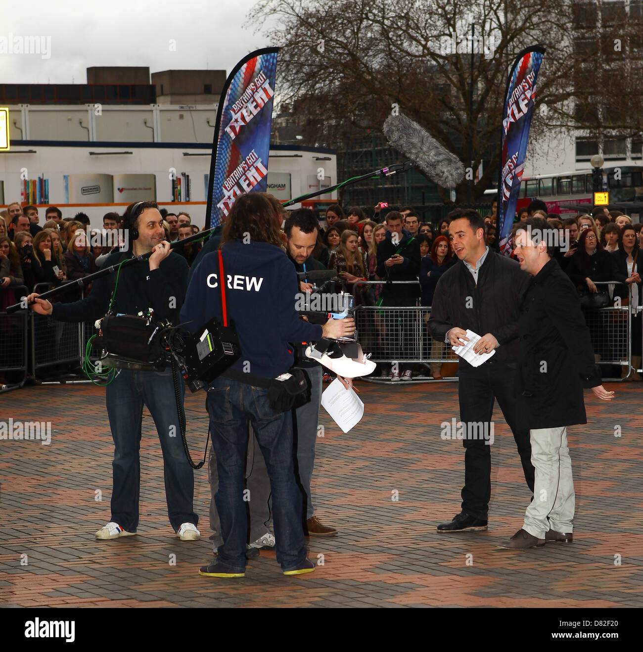 Ant and dec aka anthony mcpartlin and declan donnelly hi-res stock ...
