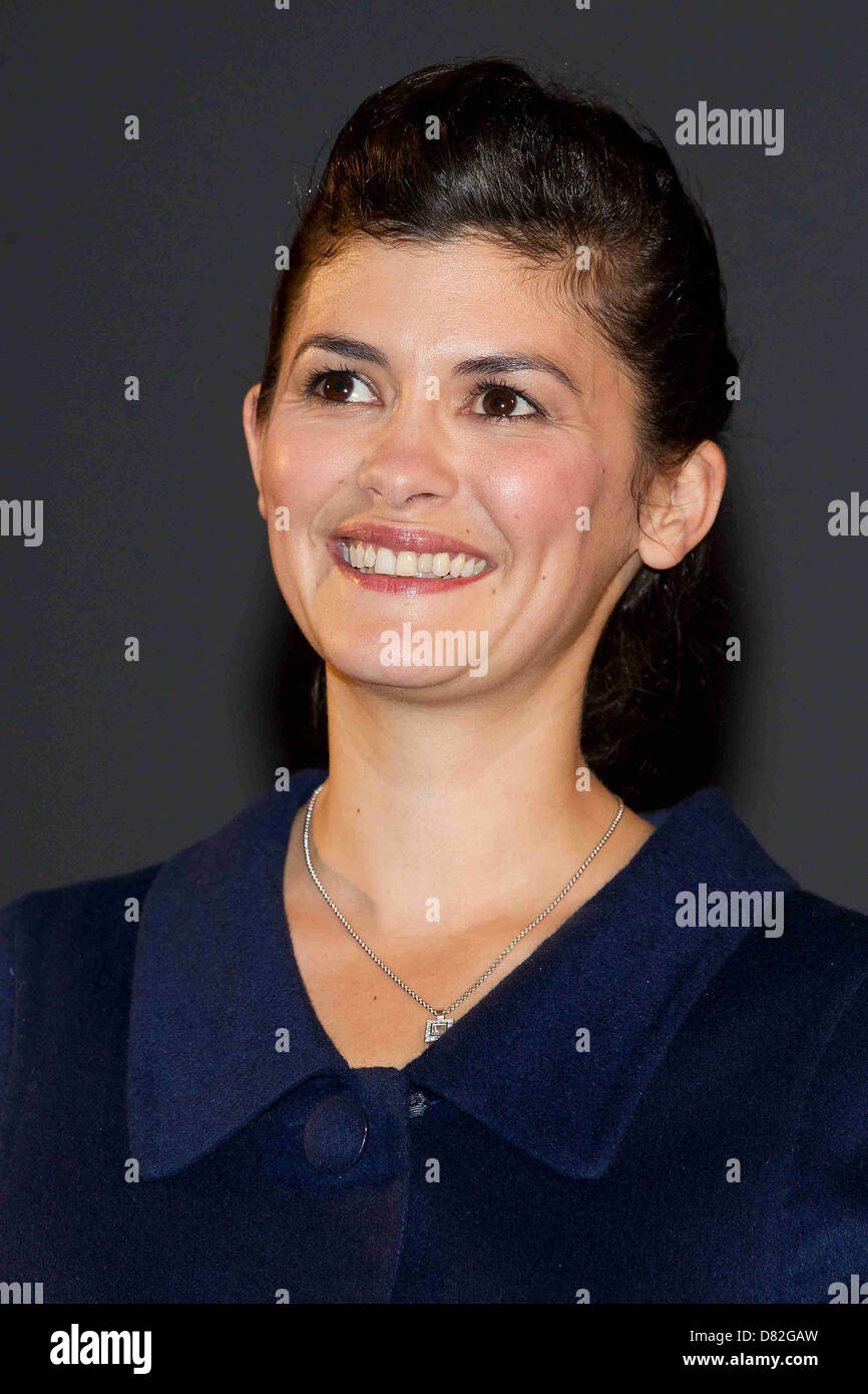 Audrey Tautou attends a photocall to present the film 'La delicatesse ...