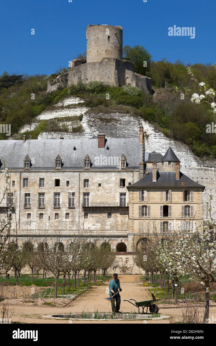 Chateau de La Roche-Guyon and dungeon viewed from nearby arboretum ...