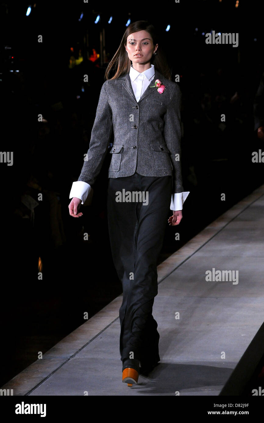 Model Mercedes Benz Fashion Week Fall 2012 - Levi's - Runway New York ...