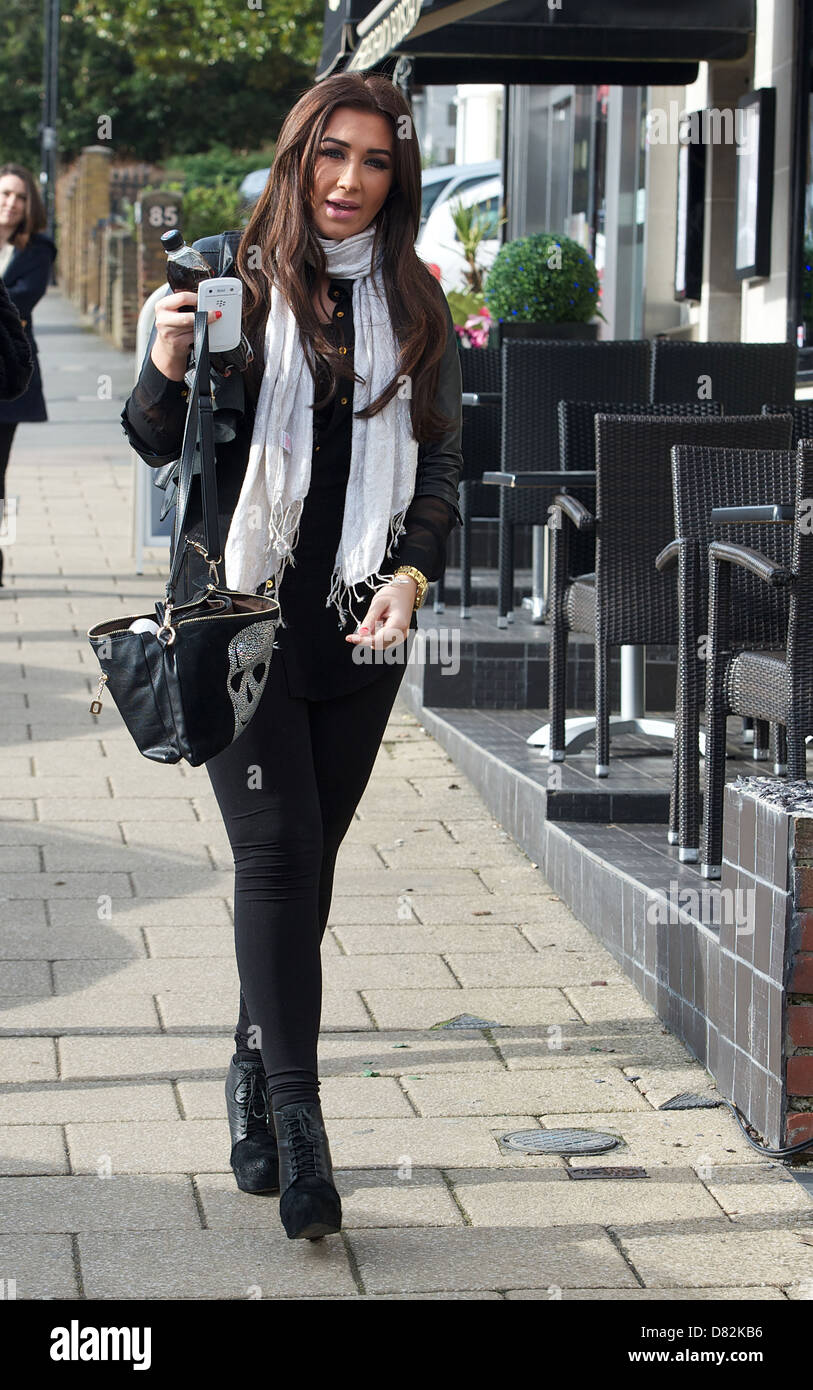 Lauren Goodger The Only Way Is Essex Towie Filming In Essex Essex England 160212 Stock