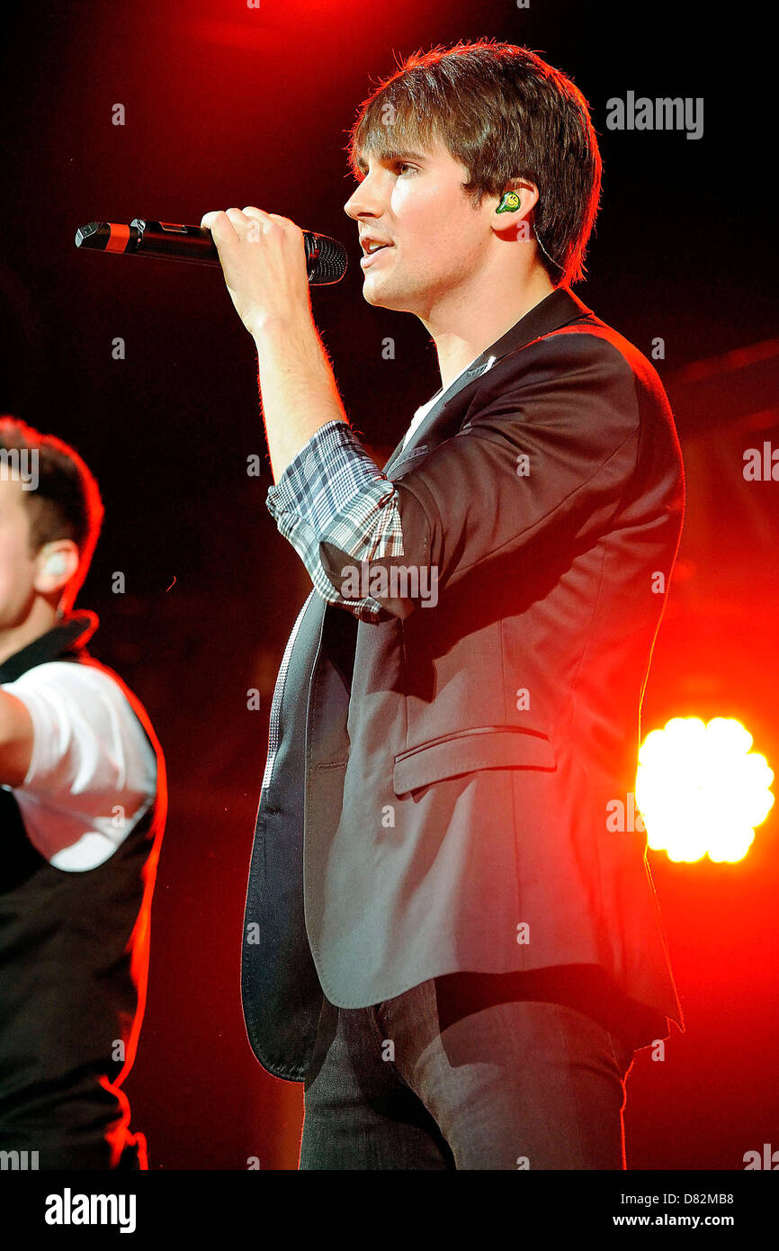 James Maslow Big Time Rush performs on stage at The Air Canada Centre ...