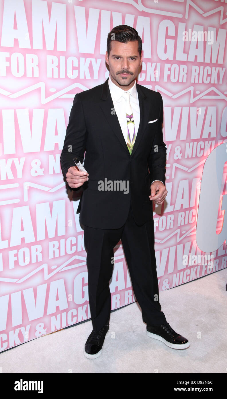 Ricky Martin the MAC Cosmetics Viva Glam Party at Stage 37 New York ...